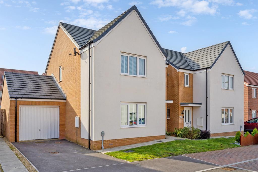 Allen Close, Grove, OX12 3 bed detached house - £375,000