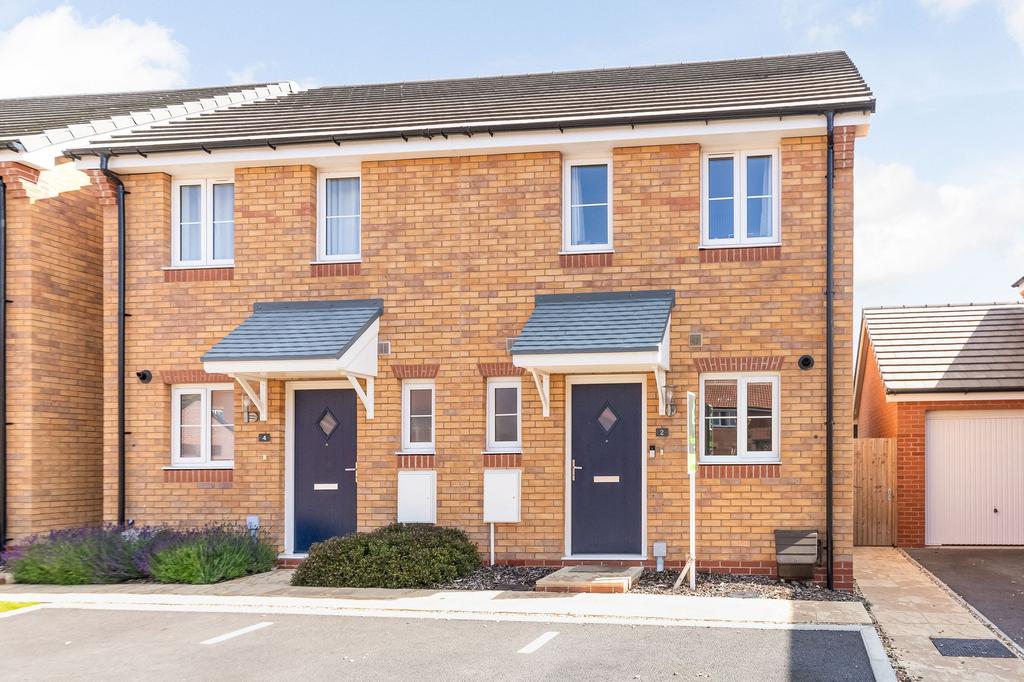 Palmer Close, Didcot OX11 2 bed semi-detached house - £330,000