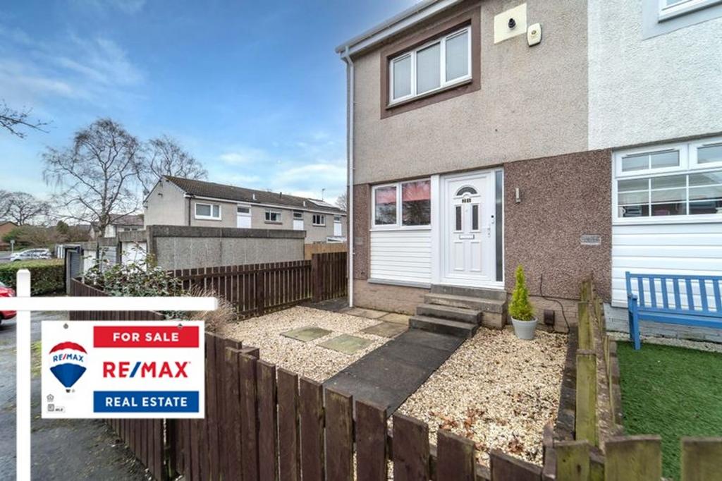 Calder House Road, Livingston EH53 2 bed end of terrace house - £159,000