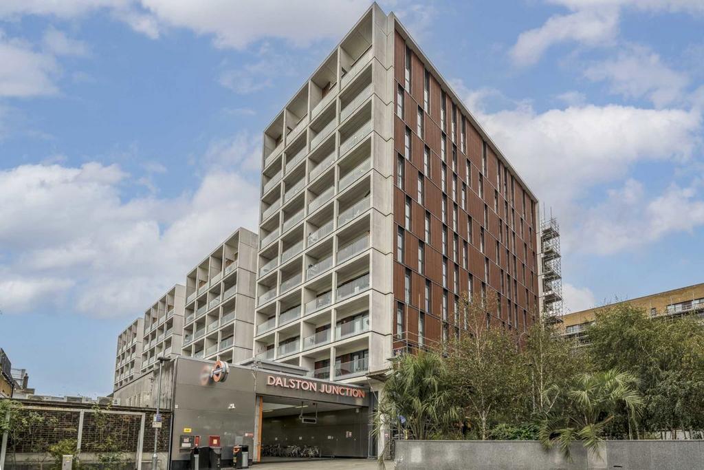 Dalston Square, London E8 2 bed flat - £2,747 pcm (£634 pw)