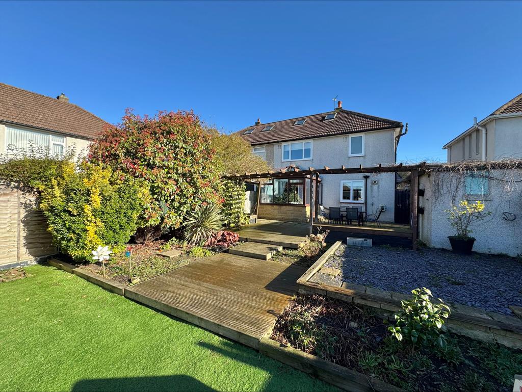 Southwood Road, Swarcliffe 3 bed semi-detached house - £200,000