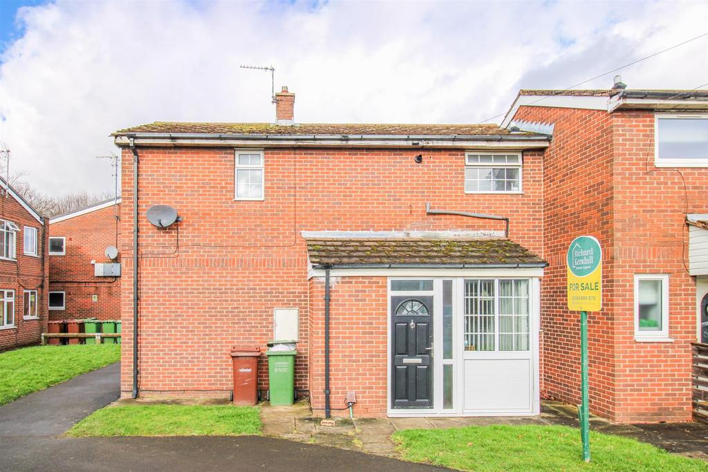 Newfield Court, Normanton WF6 3 bed end of terrace house for sale - £ ...