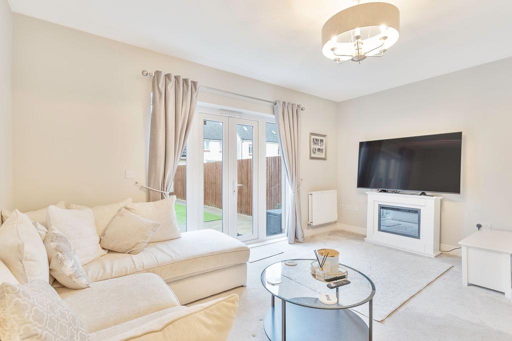 Bessemer Drive, Newport, NP19 3 bed semi-detached house - £250,000