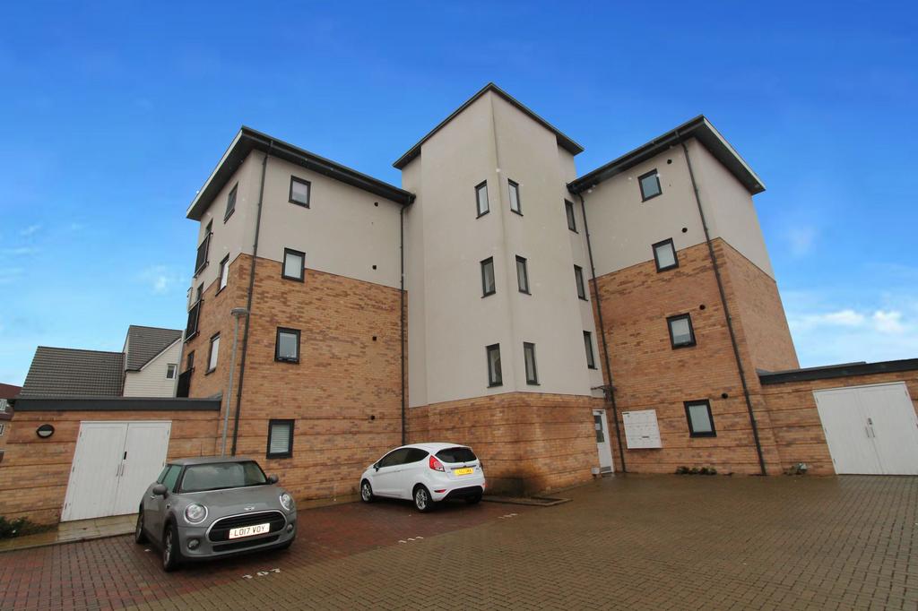 Sovereign Place, Hatfield, AL9 2 bed apartment for sale - £260,000