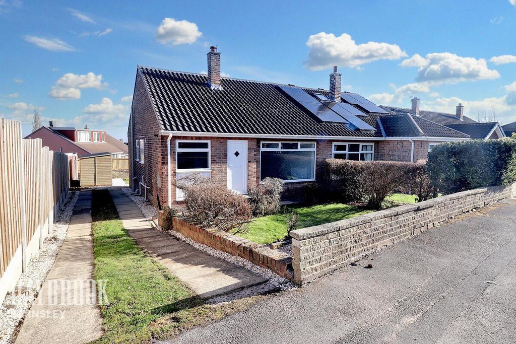 Moorland Avenue, Staincross 2 bed semi-detached bungalow - £220,000