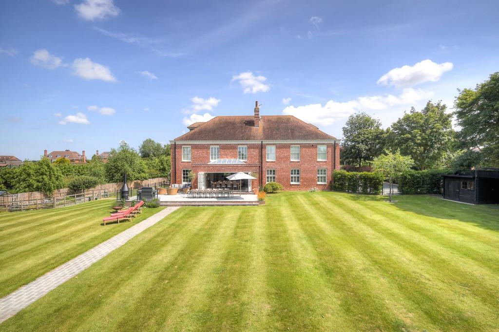 Mill Road, Felsted, Dunmow, Essex 6 bed detached house for sale - £ ...