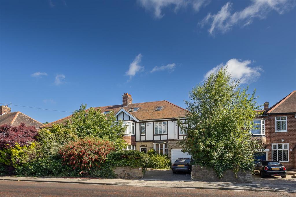 Kenton Road, Gosforth, Newcastle upon... 6 bed semi-detached house for ...