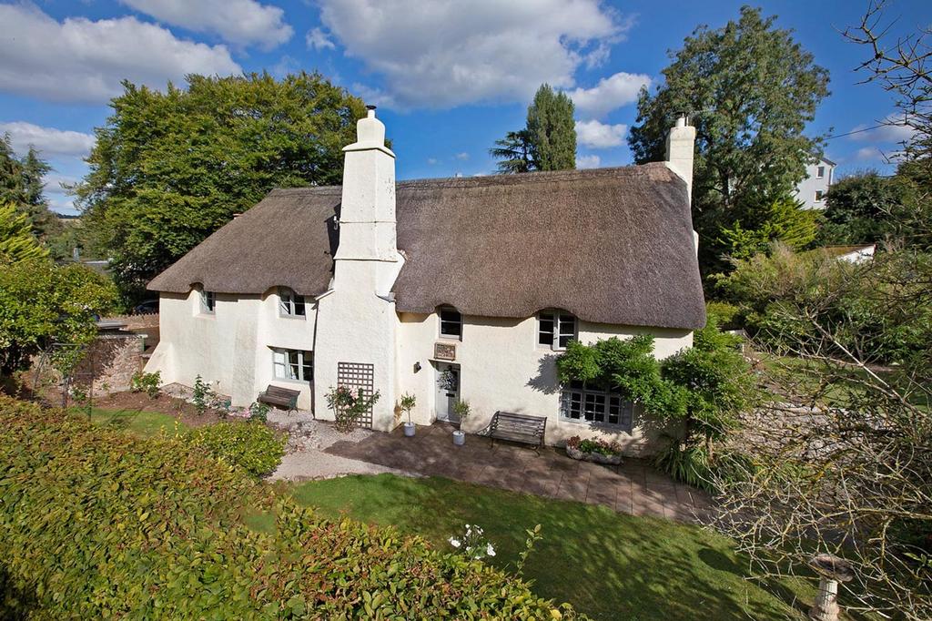 2 Church End Road, Kingskerswell, TQ12 5 bed cottage - £835,000