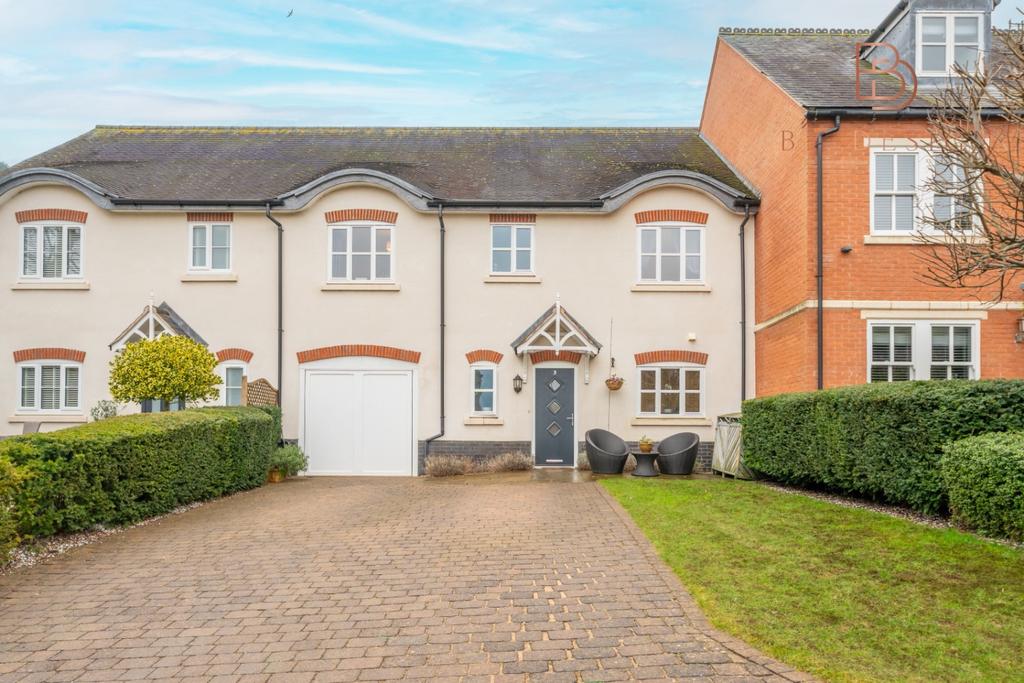 Clifton Hall Drive, Nottingham NG11 5 bed terraced house for sale - £ ...