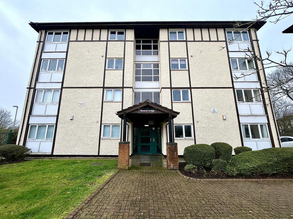 Fir Trees Place, Ribbleton, Preston... 2 bed apartment for sale - £60,000