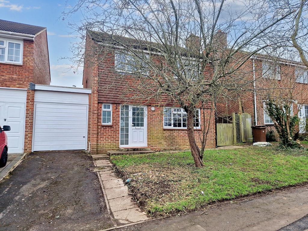 Cowdrey Close, Rochester 4 bed detached house for sale - £485,000