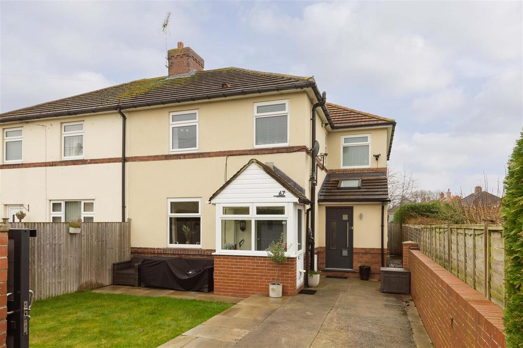 Grove Crescent, Wetherby LS23 3 bed semi-detached house - £440,000