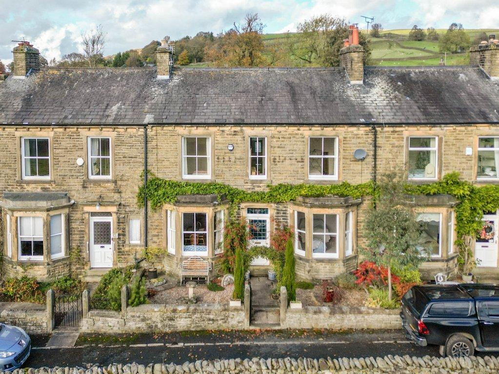 Pendle View, Long Preston, Skipton... 4 bed terraced house for sale - £ ...