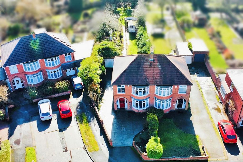 Acres Road, Leicester Forest East, LE3 3 bed semi-detached house - £300,000