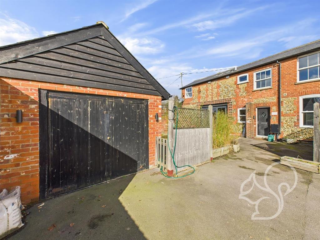 Colchester Road, Halstead 3 bed cottage - £325,000