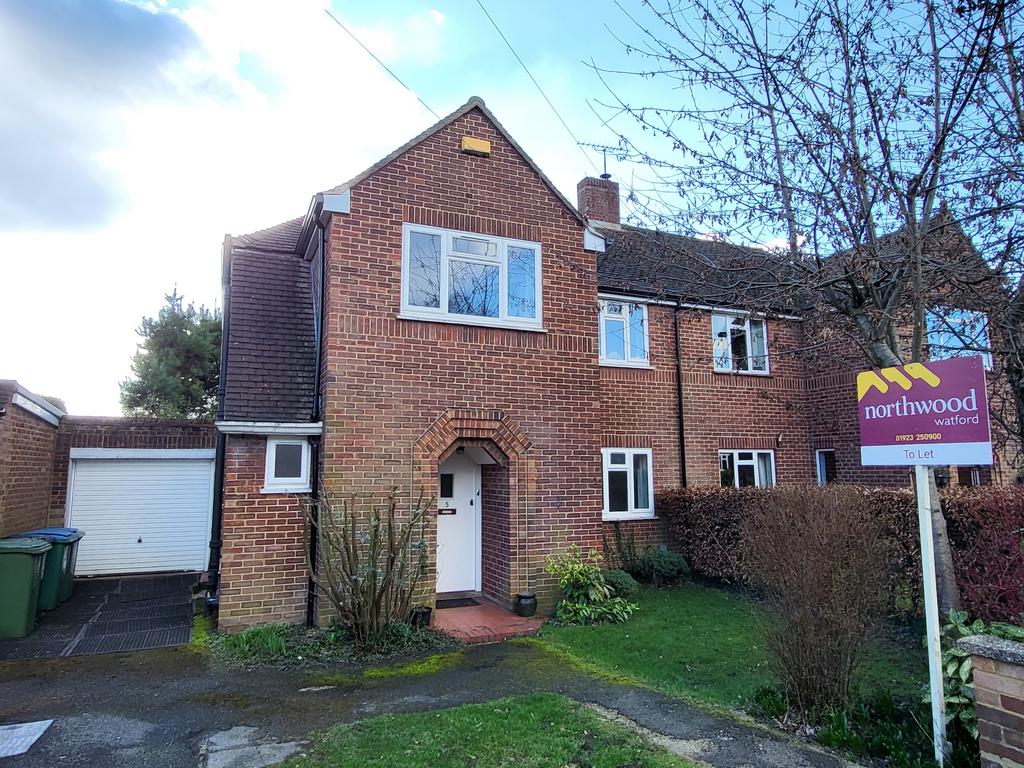 Trefusis Walk, Cassiobury, Watford, WD17 3 bed semi-detached house - £ ...