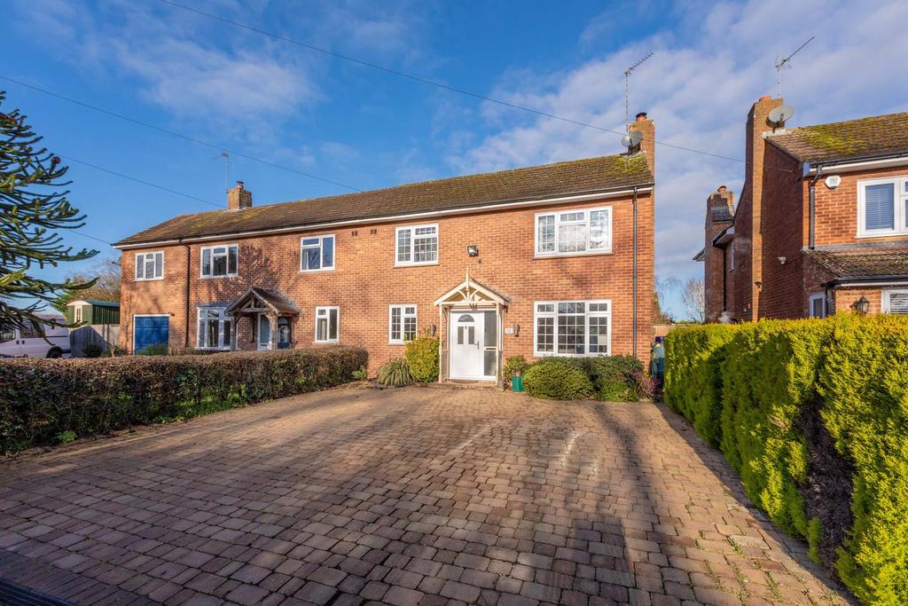 Church View, Maidenhead SL6 3 bed semi-detached house - £700,000