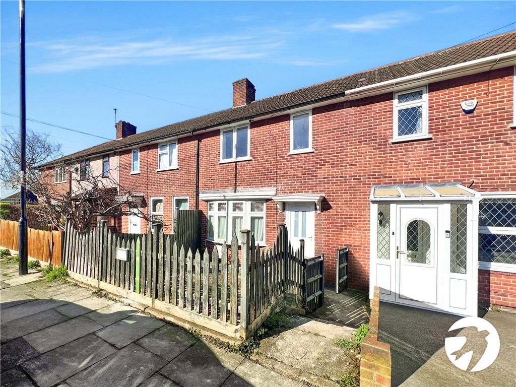 Castleton Road, London, SE9 3 bed terraced house - £2,000 pcm (£462 pw)