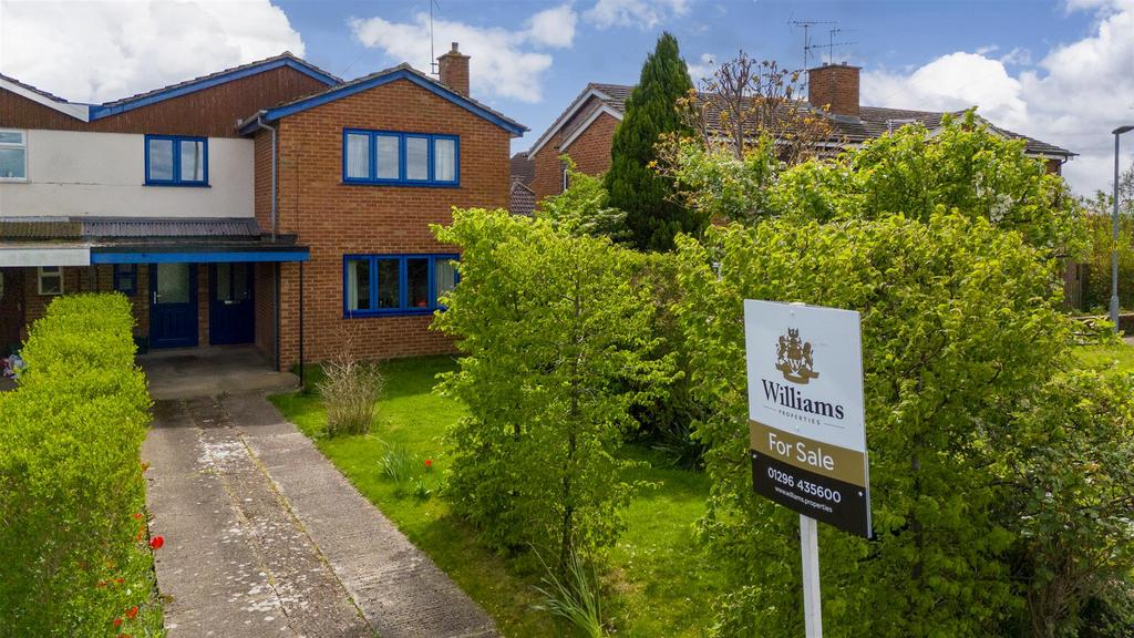 Old Orchards, Bierton HP22 3 bed semi-detached house for sale - £400,000