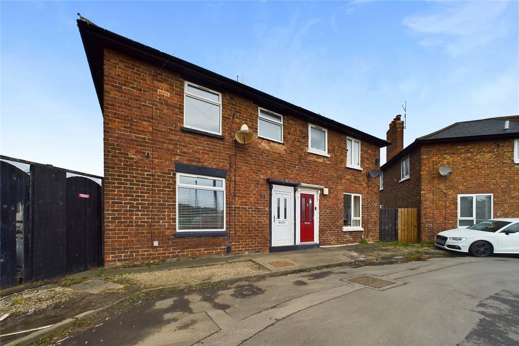 Broadway West, Redcar 3 bed semi-detached house - £95,000