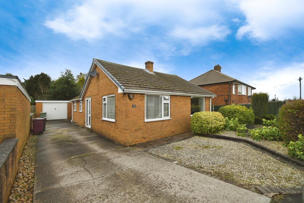 Blacksmith Lane, Chesterfield S44 3 bed bungalow - £275,000