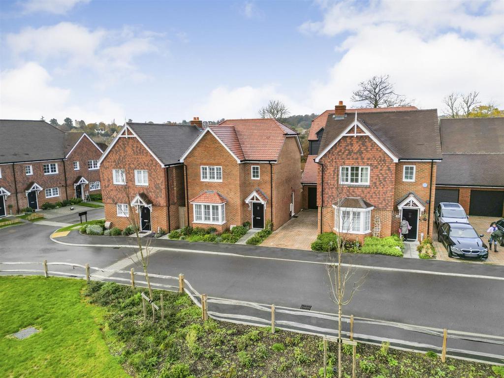 Barty Way, Thurnham, Maidstone 3 bed detached house - £500,000
