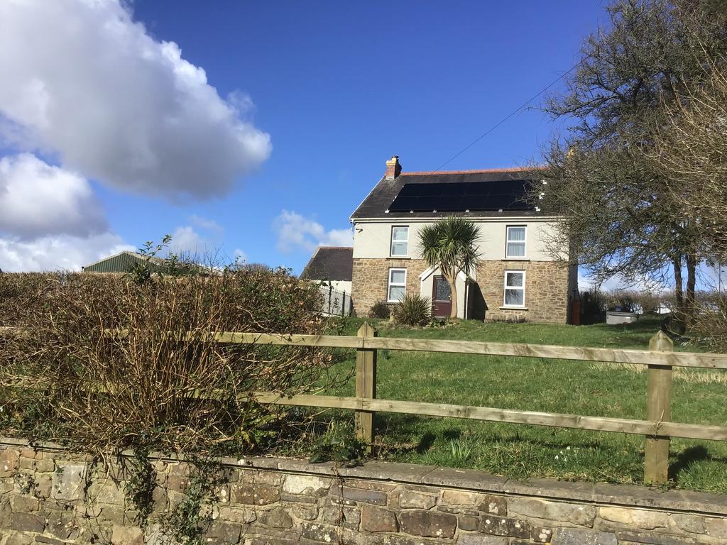 Flimstone Farm House, Martletwy. SA67... 4 bed farm house - £950 pcm (£ ...