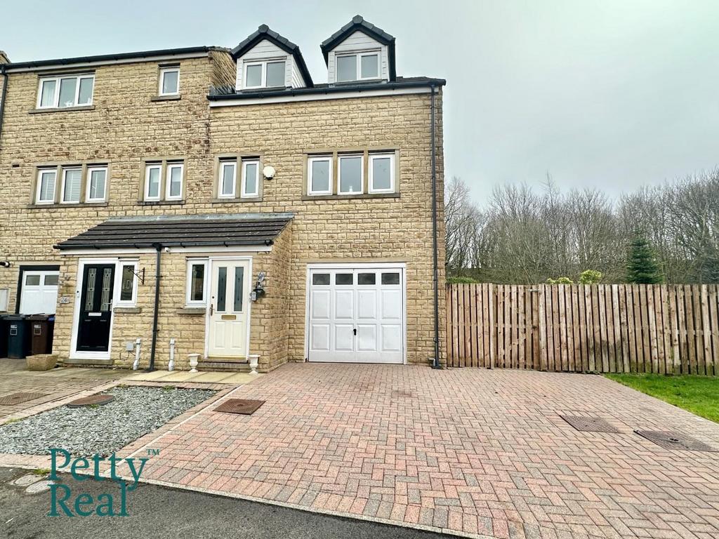 Holmefield Gardens, Barrowford 4 bed townhouse for sale - £260,000