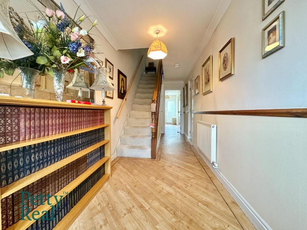 Holmefield Gardens, Barrowford 4 bed townhouse for sale - £260,000