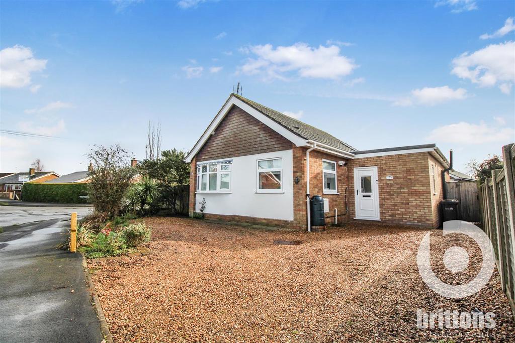 South Moor Drive, Heacham, King's Lynn 3 bed detached bungalow for sale ...