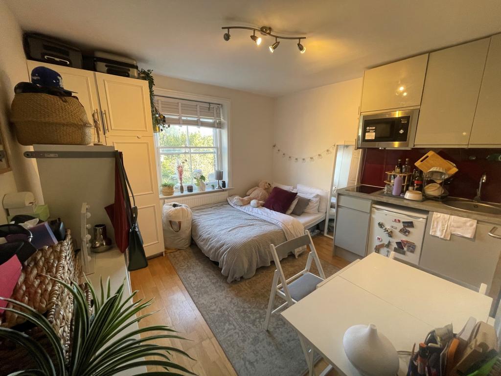 Alexandra Grove, Finsbury Park, N4 Studio - £1,100 pcm (£254 pw)