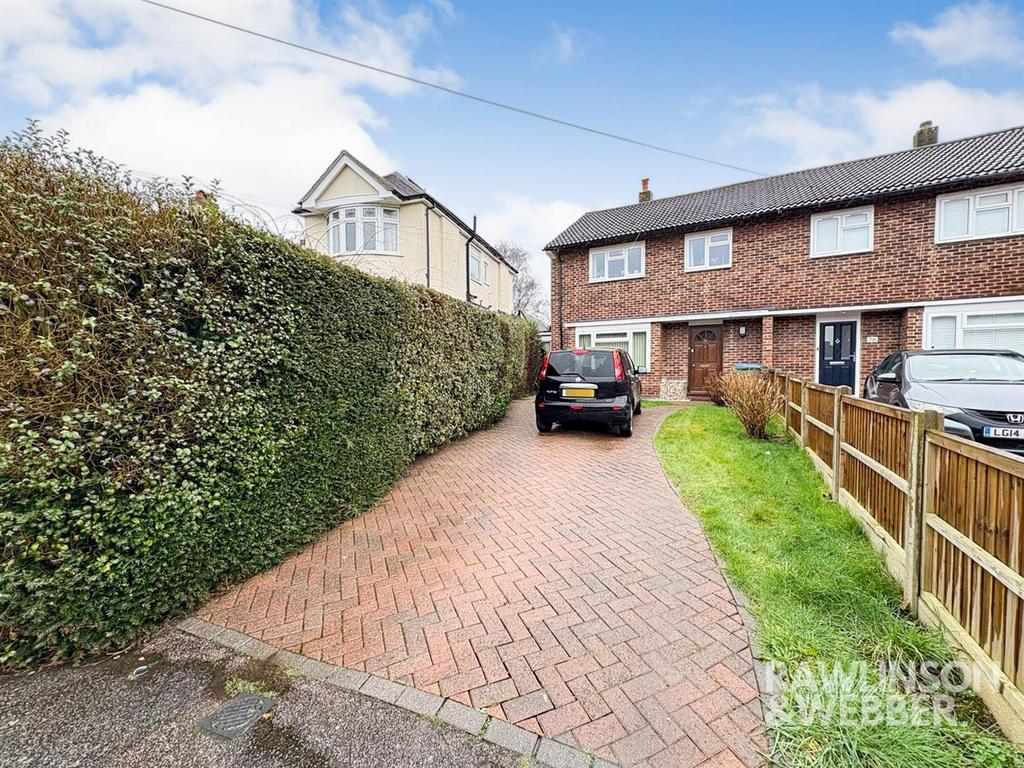 Merton Way, West Molesey KT8 3 bed semi-detached house for sale - £650,000