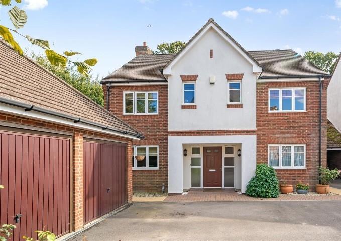 Holmdale, Eastergate, Chichester 6 bed detached house for sale - £600,000