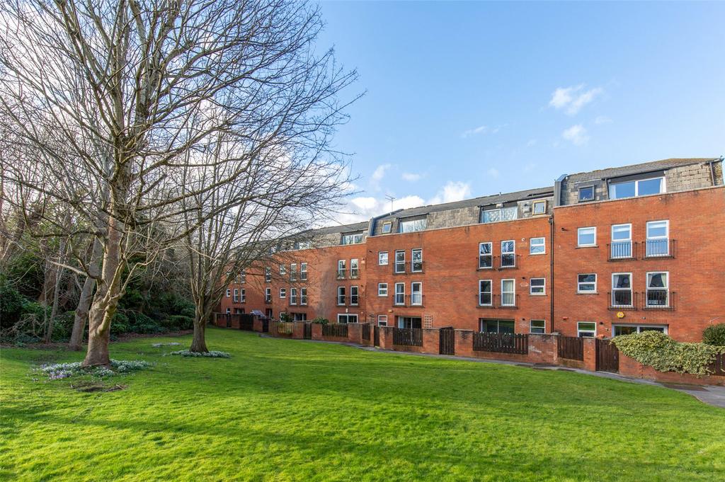 Alma Court, Bristol BS8 2 bed apartment for sale - £350,000