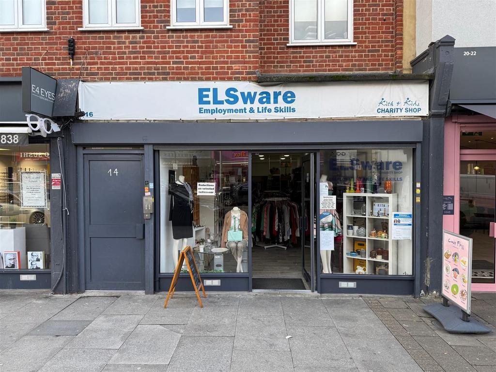 Old Church Road, Chingford Shop to rent - £2,000 pcm (£462 pw)
