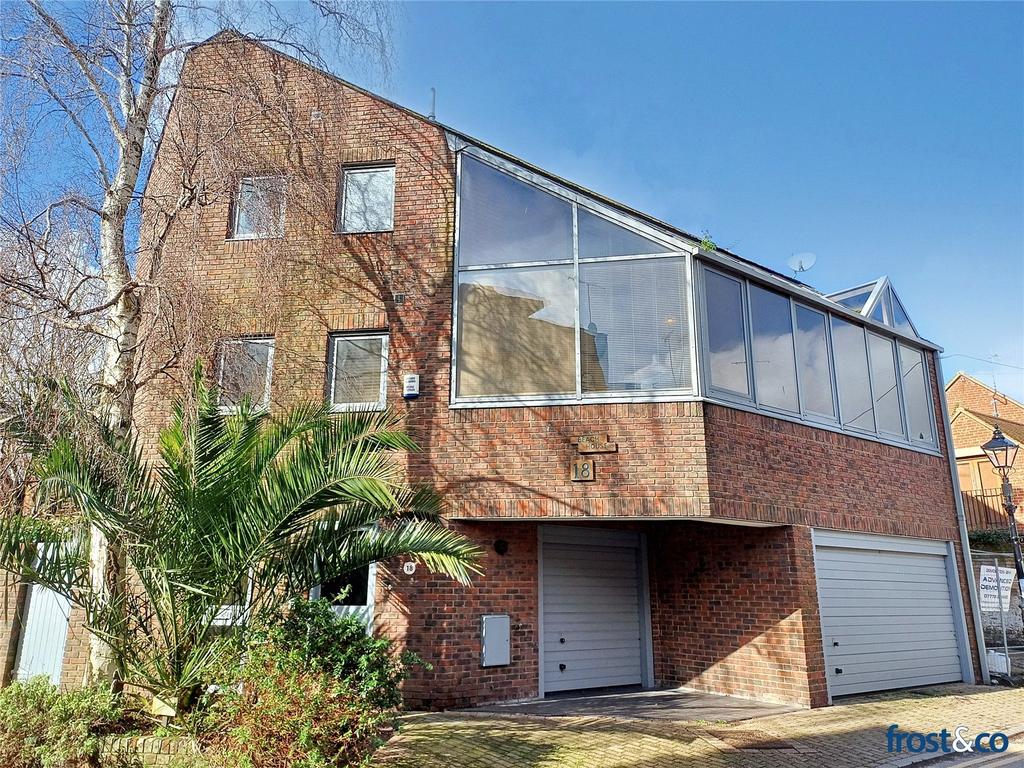 Strand Street, Poole, Dorset, BH15 3 bed detached house for sale - £525,000