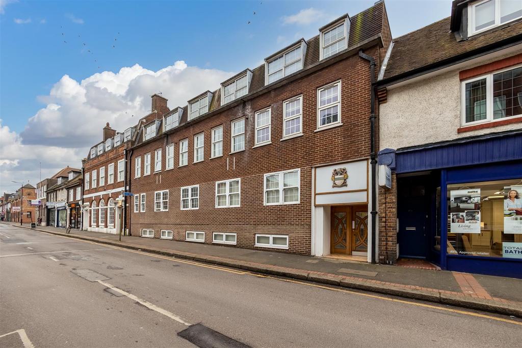 Upper Mulgrave Road, Cheam Village Studio for sale - £170,000