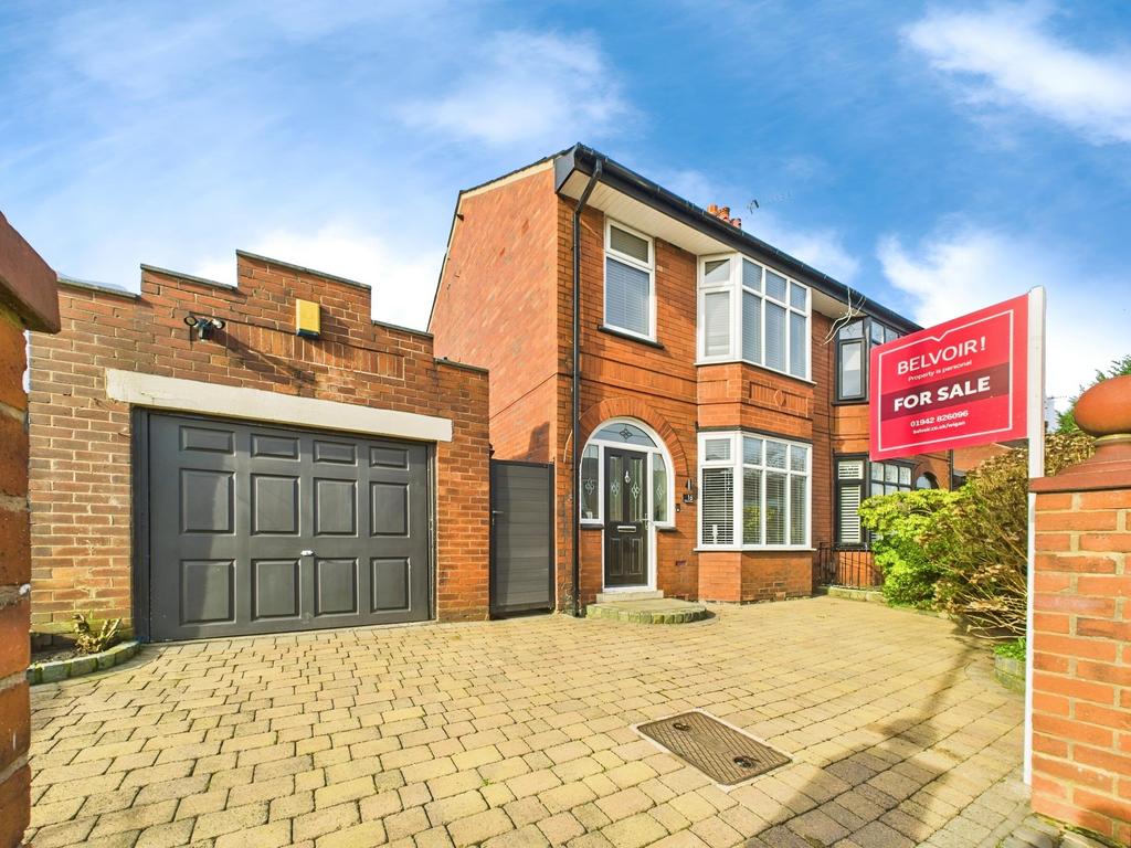 Coniston Avenue, Wigan, WN1 3 bed semi-detached house for sale - £330,000