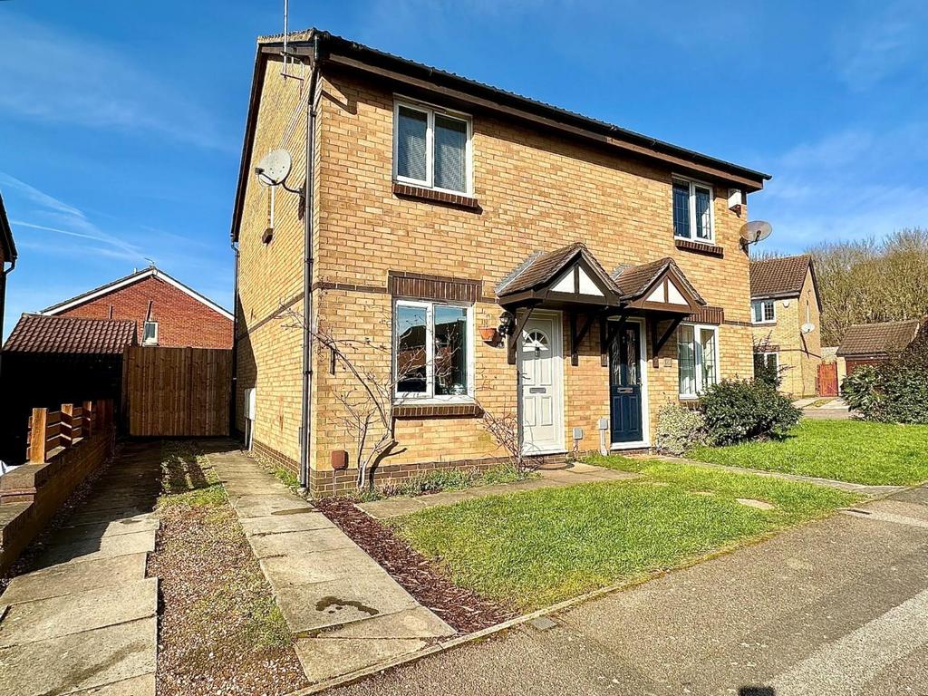 Yeoman Meadow, East Hunsbury... 2 bed semi-detached house - £240,000