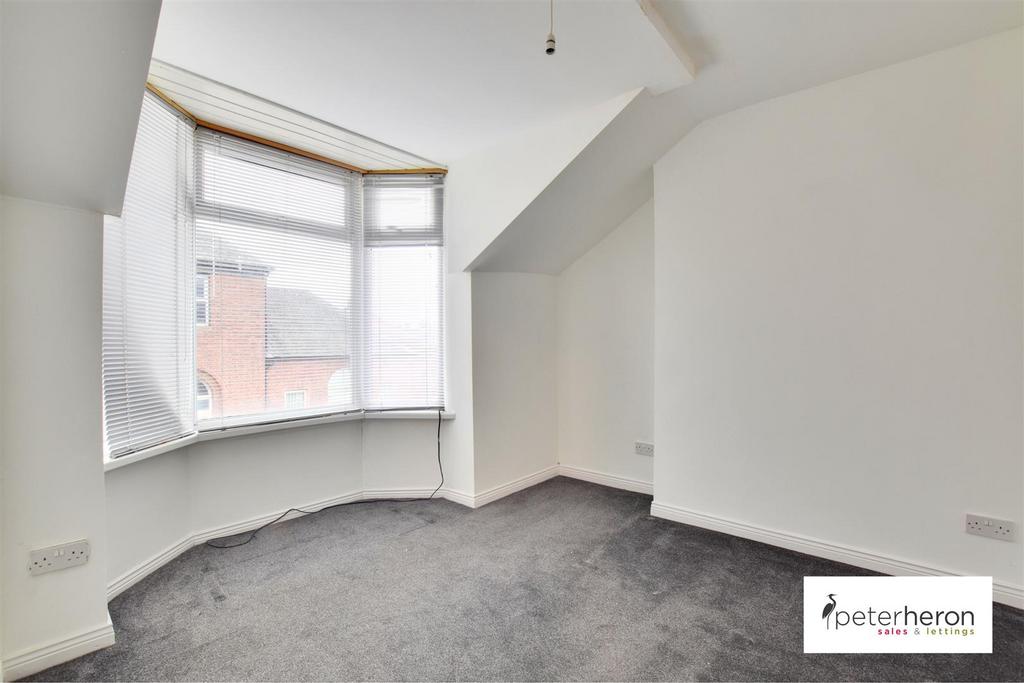St. Lukes Terrace, Pallion, Sunderland 2 bed flat to rent - £450 pcm (£ ...
