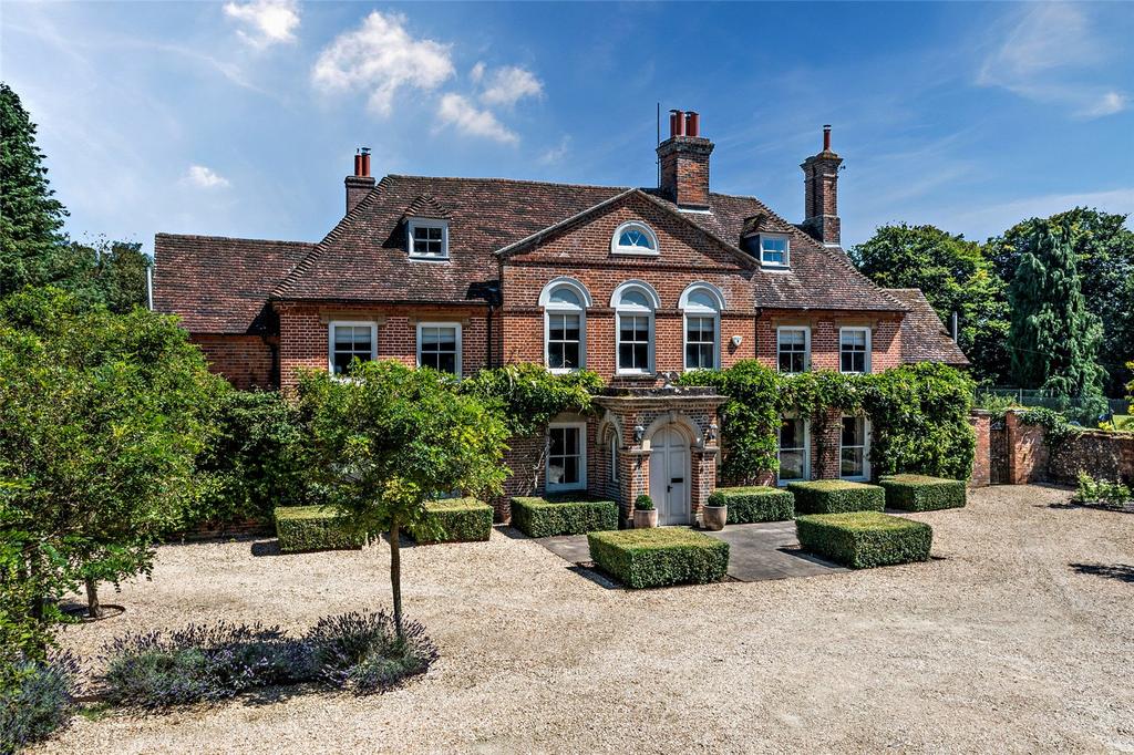Chieveley, Newbury, Berkshire 6 bed detached house - £3,000,000
