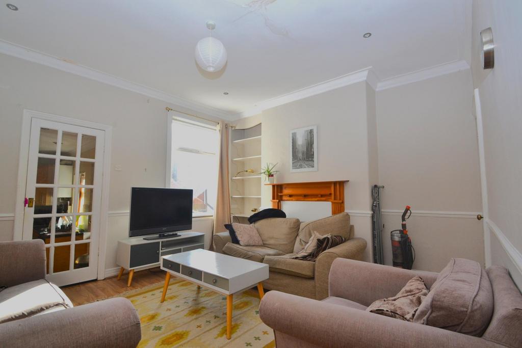 Hawthorn View, Leeds LS7 1 bed in a house share to rent - £500 pcm (£ ...