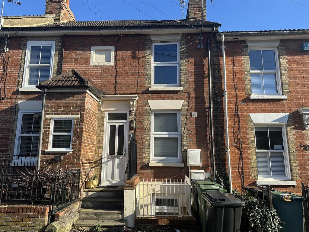 Foley Street, Maidstone 2 bed flat - £165,000