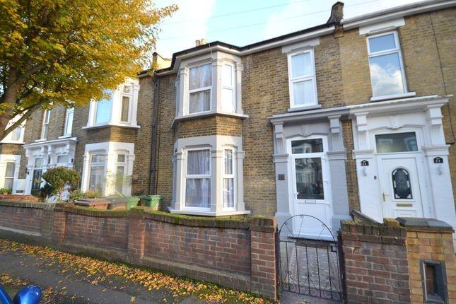 Leyton Park Road London E10 5RL 4 bed terraced house - £2,500 pcm (£577 pw)