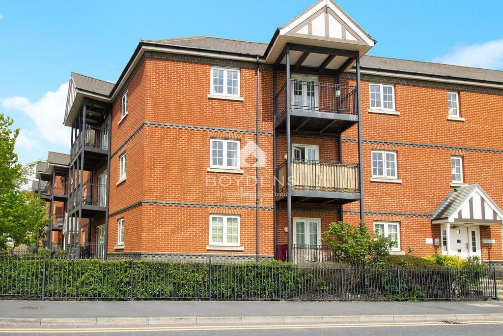 Axial Drive, Colchester CO4 2 bed apartment - £1,050 pcm (£242 pw)