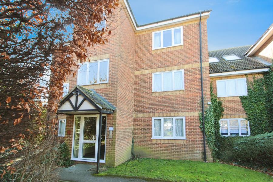 *LET AGREED*Bridgewater Court... 1 bed flat - £1,100 pcm (£254 pw)