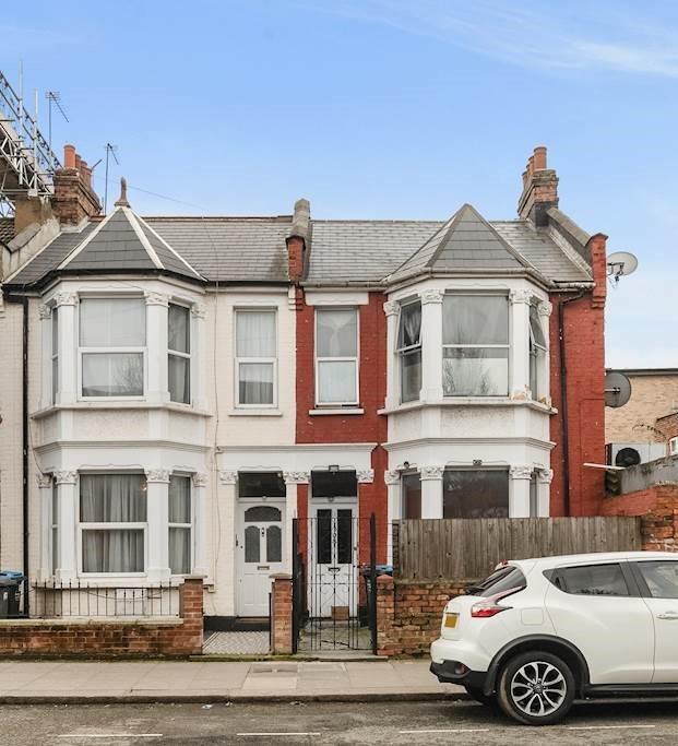 Chapter Road, London NW2 3 bed terraced house for sale - £650,000