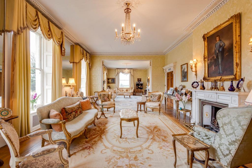 Colston Bassett Hall, Colston Bassett 20 bed manor house - £3,600,000