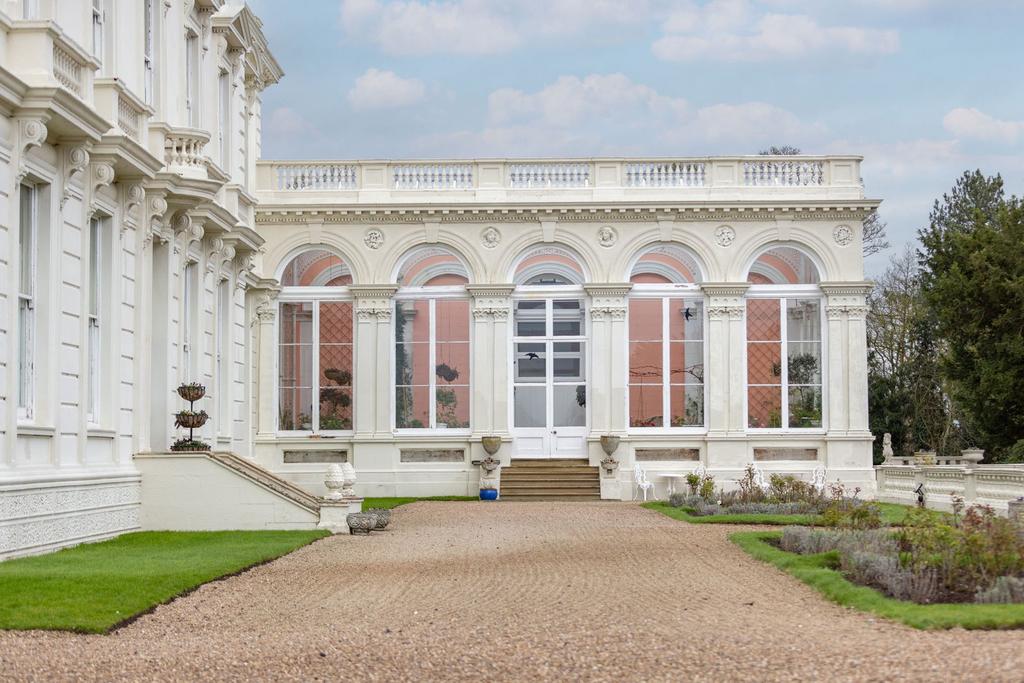 Colston Bassett Hall, Colston Bassett 20 bed manor house for sale - £ ...