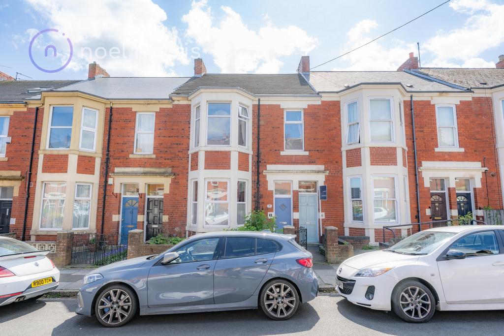 Tosson Terrace, Heaton, NE6 2 bed flat - £170,000